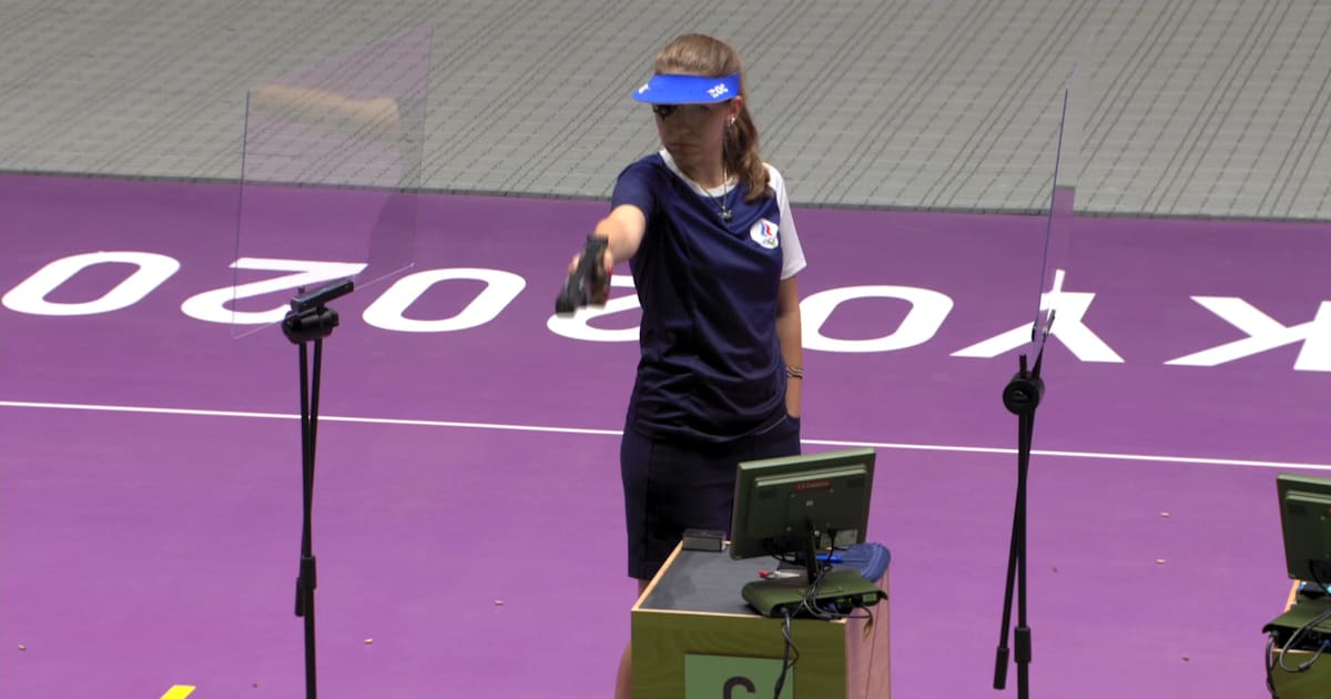 Medal Moment | Tokyo 2020: Shooting Women's 25m Pistol - V Batsarashkina