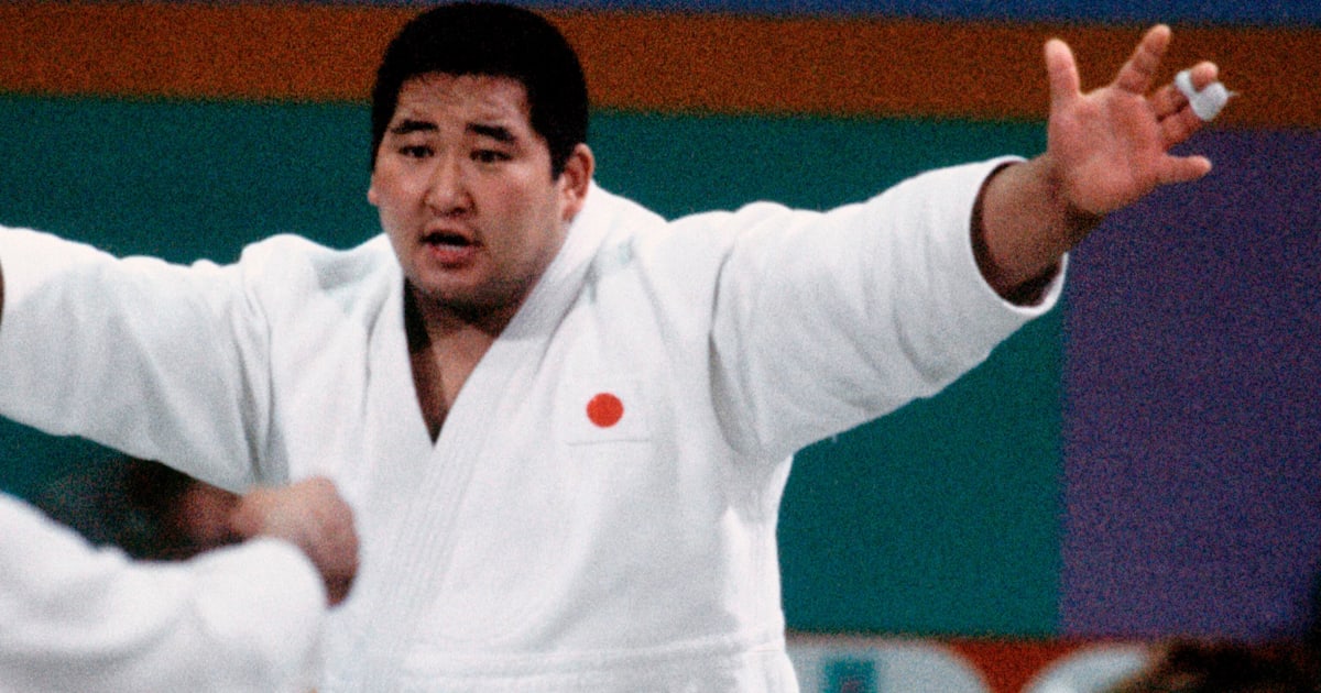 Hitoshi Saitō, the first two-time Olympic heavyweight judoka champion ...