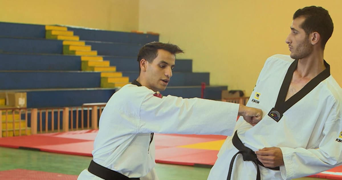 Taekwondo: How to kick and puch