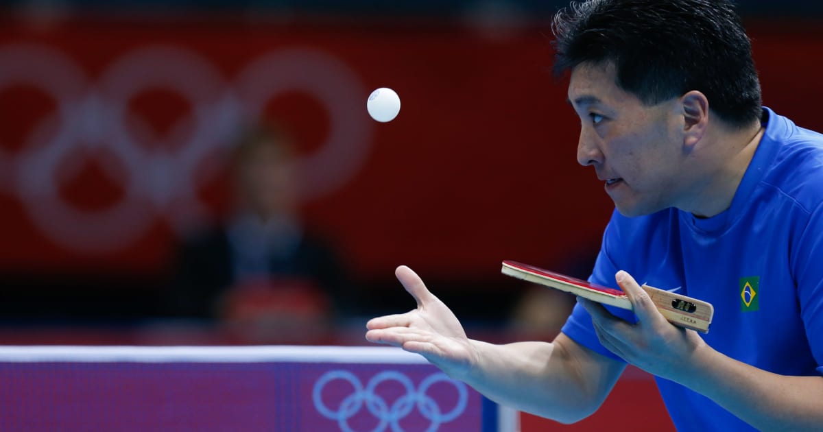 Hugo Hoyama volta para casa após cirurgia no coração