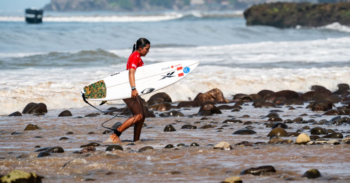 Surf · Arena Rodríguez, la nueva perla del surf peruano en los ISA ...