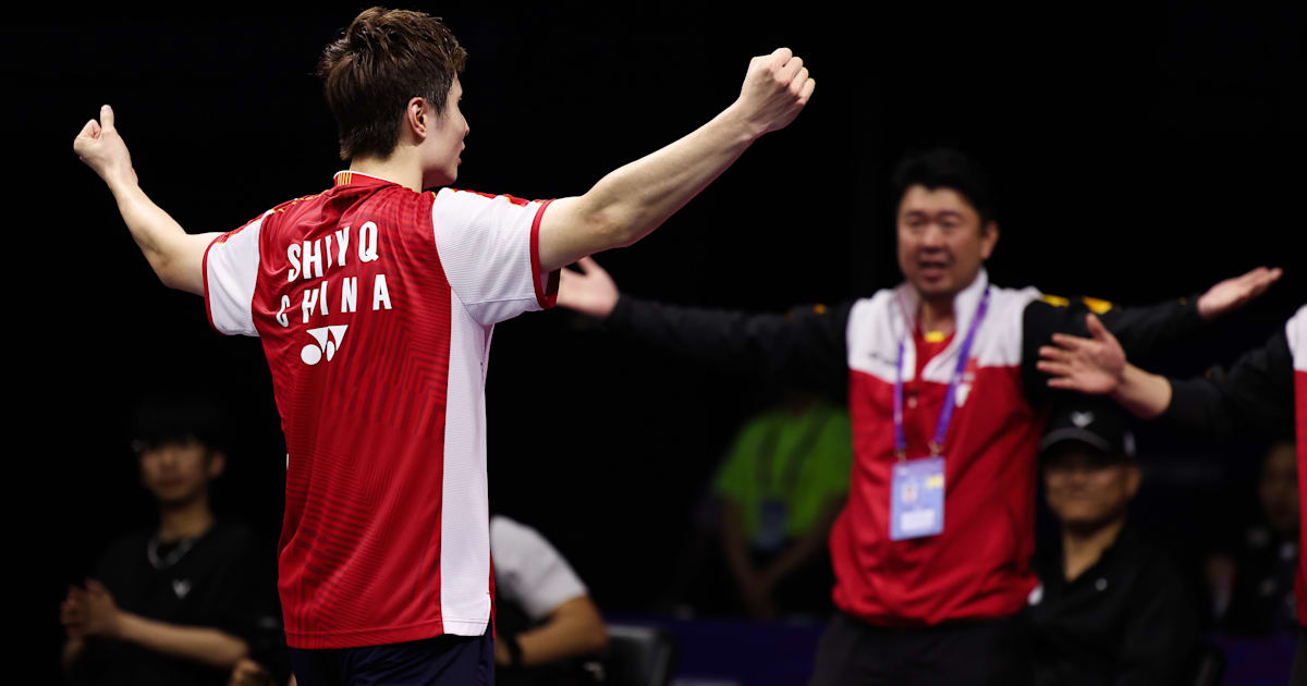 2023年BWF世界巡回赛总决赛首轮小组赛：石宇奇直落两盘战胜安赛龙，“雅思”、“凡尘”取得开门红