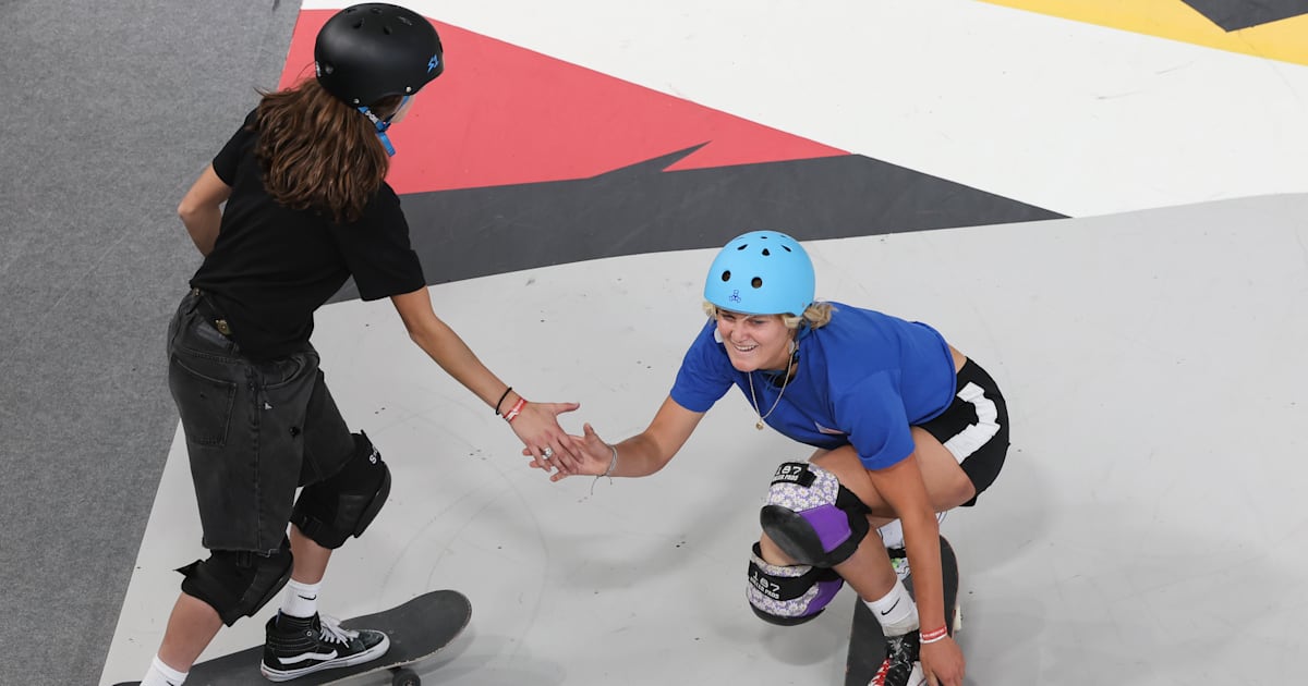 Athletes at Olympic Qualifier Series show value of friendship when ... Athletes at Olympic Qualifier Series show value of friendship when ...