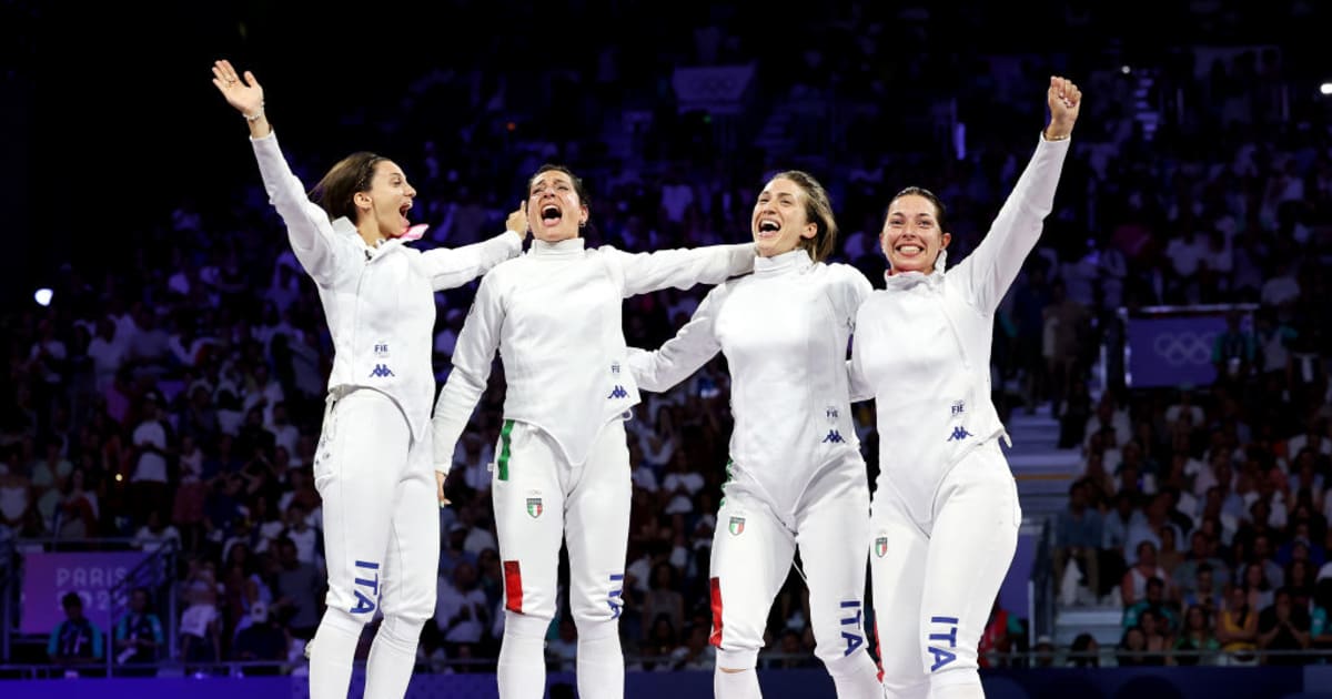 Giulia Rizzi e l'oro Olimpico nella spada a squadre a 35 anni ...