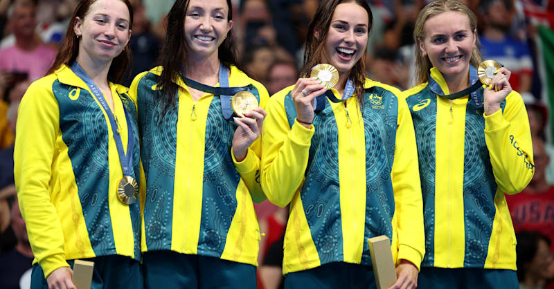 Australia - Women's 4 x 200m Freestyle Relay | Gold Medal Highlights ...