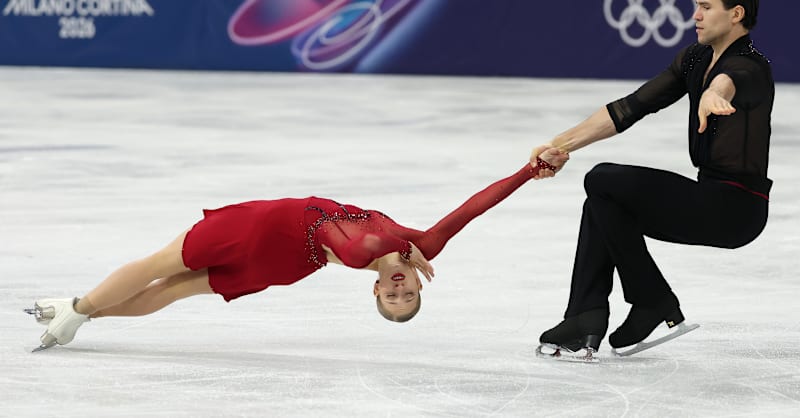 Minerva Fabienne Hase e Nikita Volodin (GER) primi nel programma breve ...