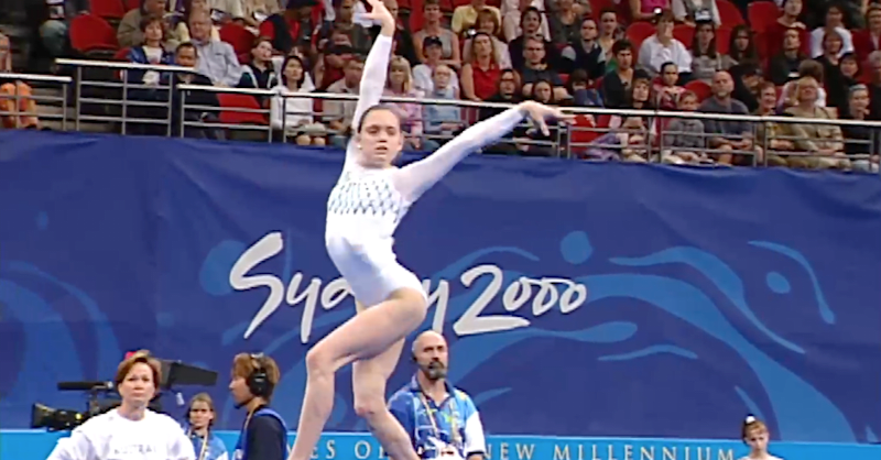 Team Australia compete on floor during prelims of Sydney 2000