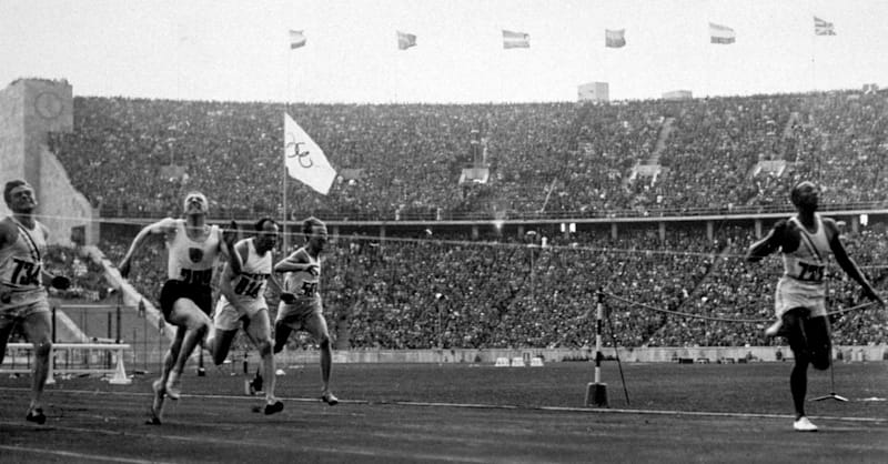 برلين 1936 - أوينز يهيمن على الألعاب