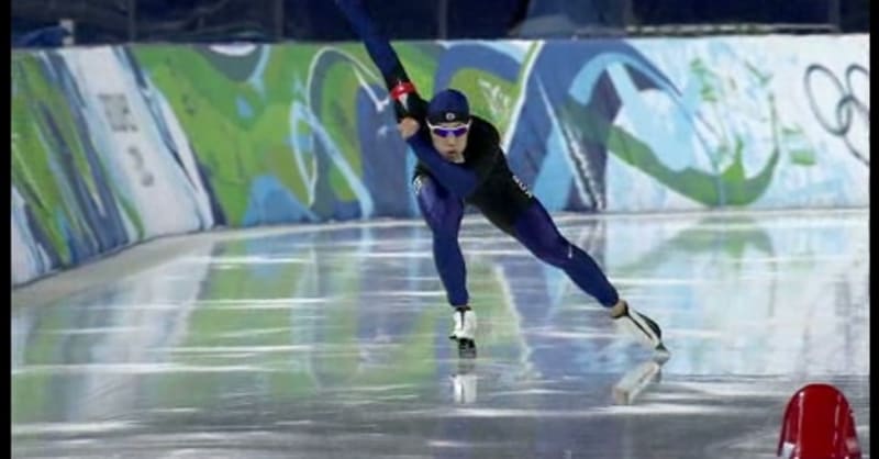 Mo Slides to Silver - Speed Skating | Vancouver 2010