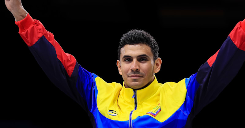 Venezuela's Olympic champ Limardo chasing fencing history