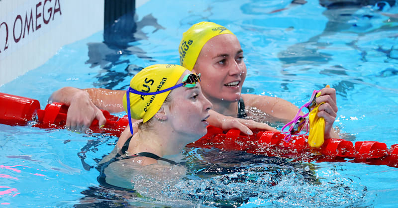 Mollie O'Callaghan beats Ariarne Titmus to gold as Australia dominate women's 200m freestyle ...