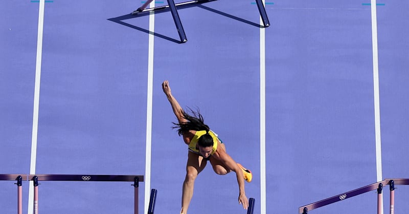 Paris 2024 highlights | Olympics athletics: Mackenzie advances in ...